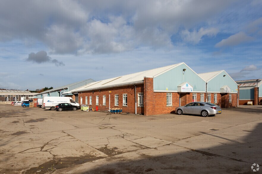 B1-B10 Parkside Ln, Leeds, LS11 5SZ | LoopNet