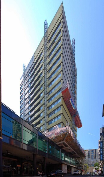 2 Brick St, London, W1J 7DD - Retail for Lease | LoopNet