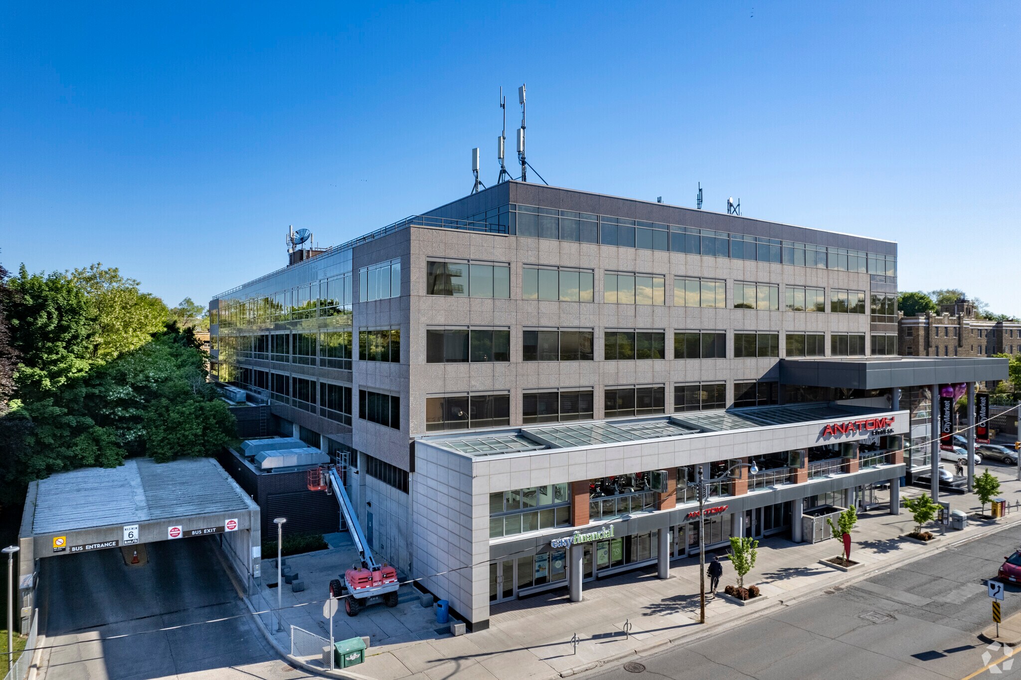 3080 Yonge St, Toronto, ON M4N 3N1 - 3080 Yonge Street | LoopNet