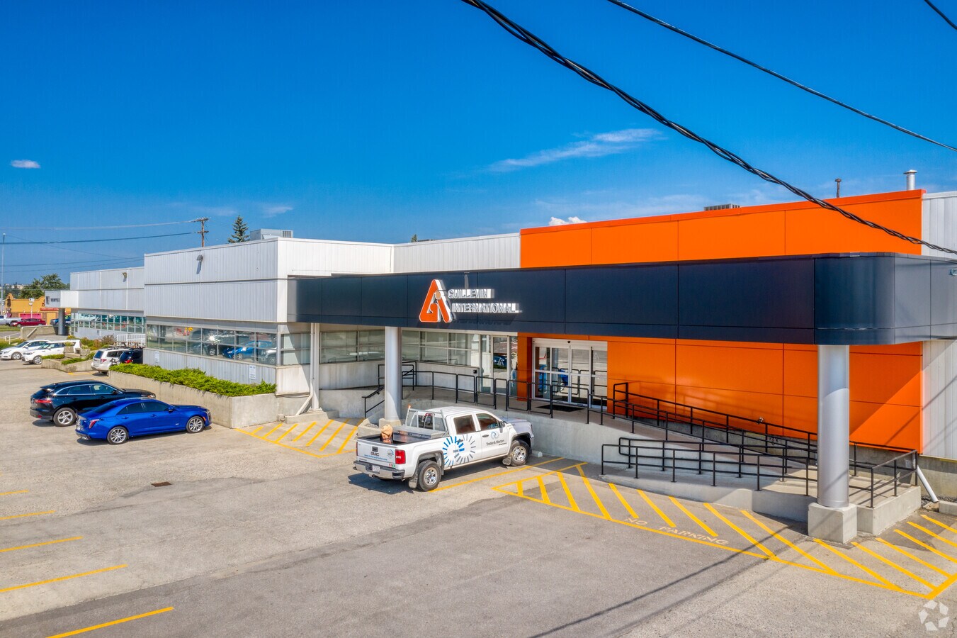 4220 Blackfoot Trl SE, Calgary, AB T2G 4E6 | LoopNet