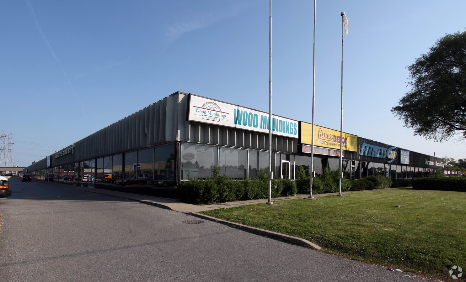 40 Ronson Dr, Toronto, ON M9W 1B3 | LoopNet