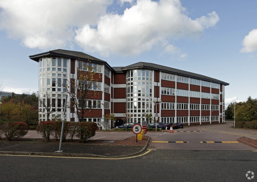 5 Redheughs Rigg, Edinburgh, EH12 9HW - Calton House | LoopNet