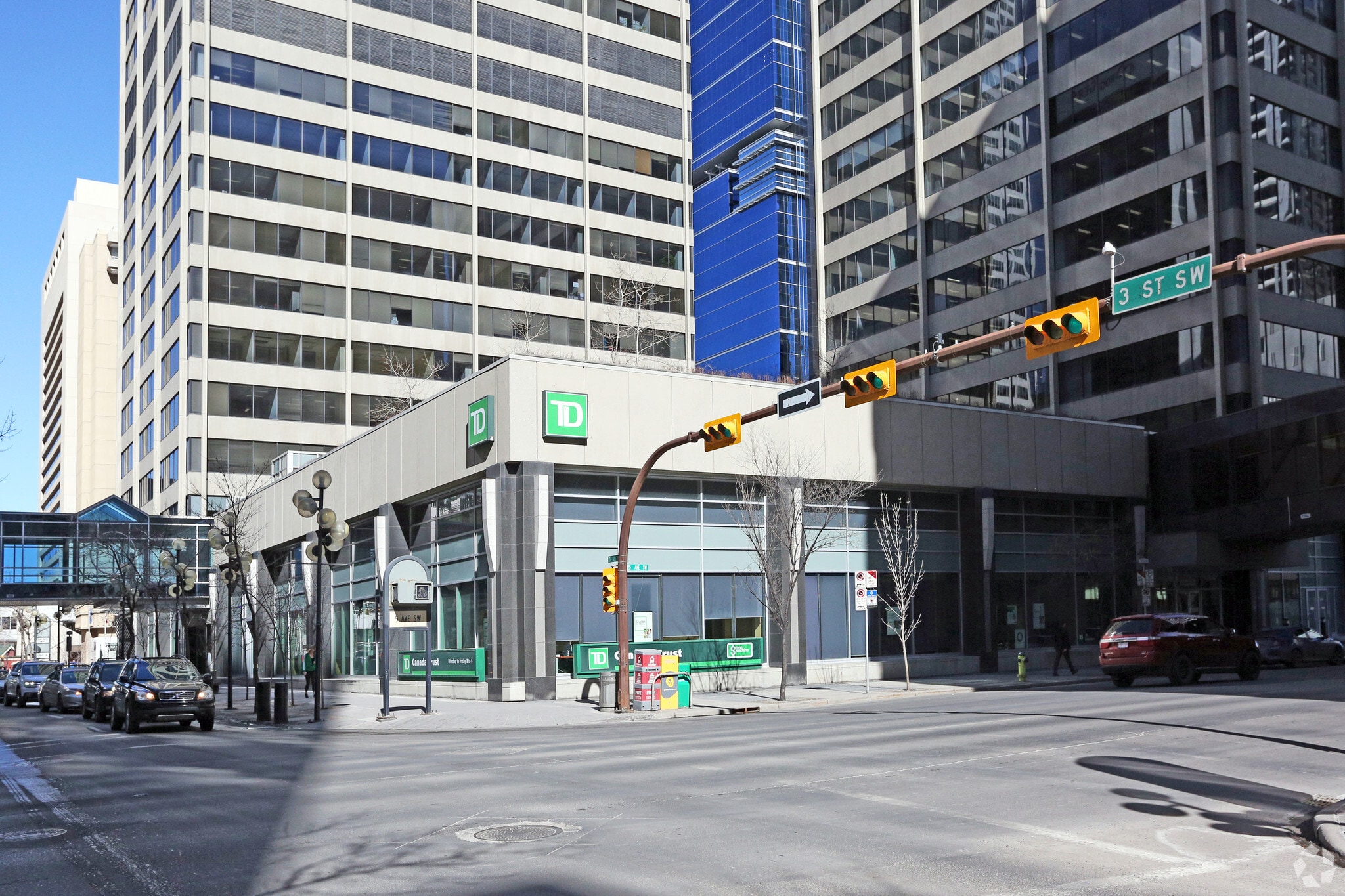 414 3 St SW, Calgary, AB T2P 0J1 | LoopNet