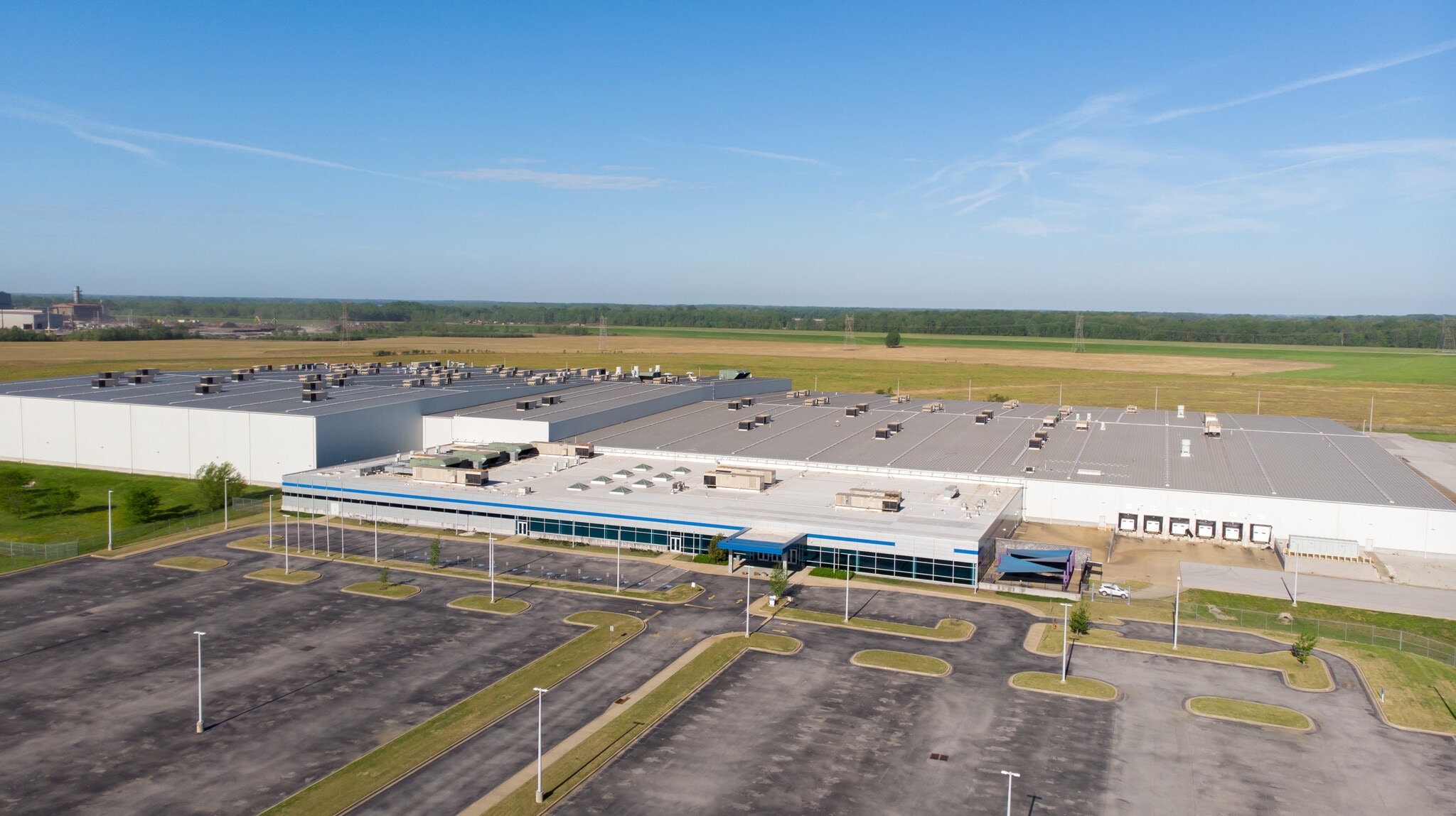 3231 Paul R Lowry Rd, Memphis, TN 38109 - Electrolux Building | LoopNet