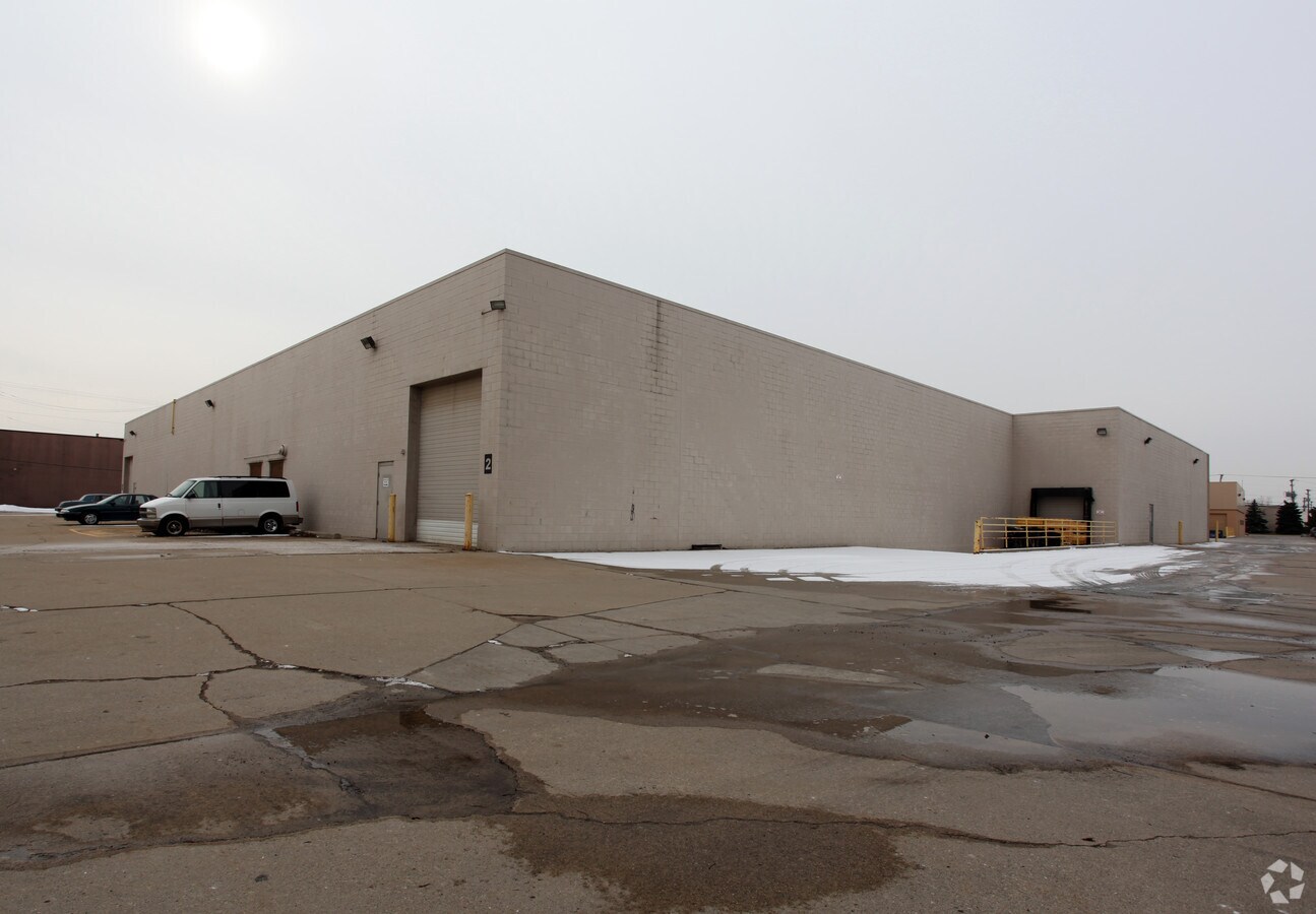 1155 E Whitcomb Ave, Madison Heights, MI 48071 | LoopNet