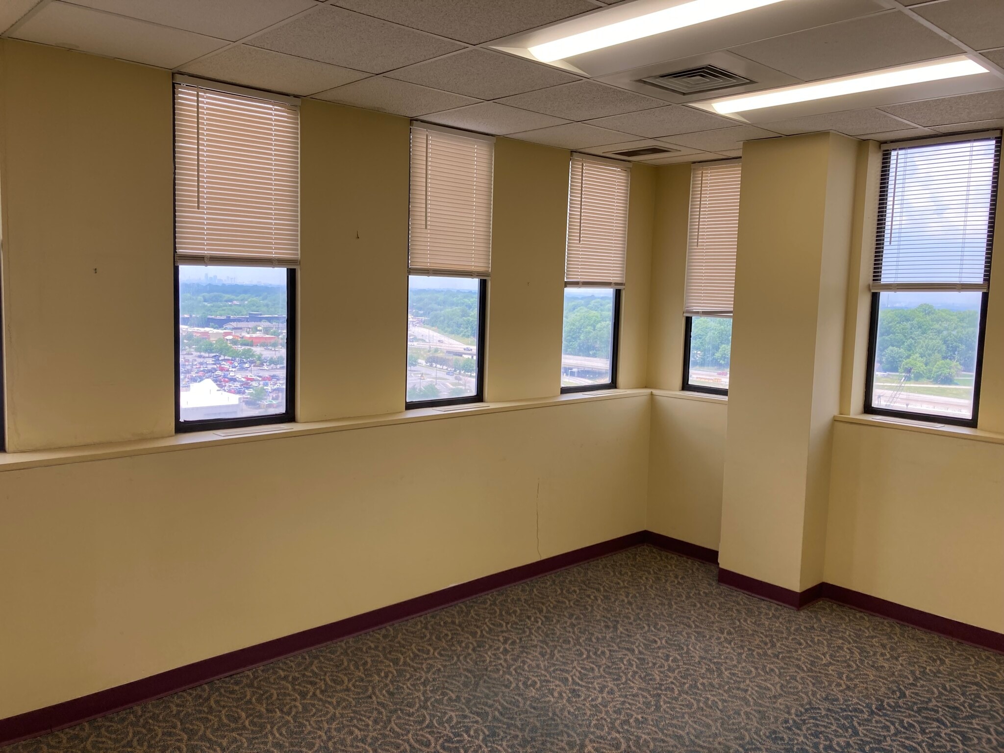 4240 Blue Ridge Blvd, Kansas City, MO 64133 - Blue Ridge Tower | LoopNet