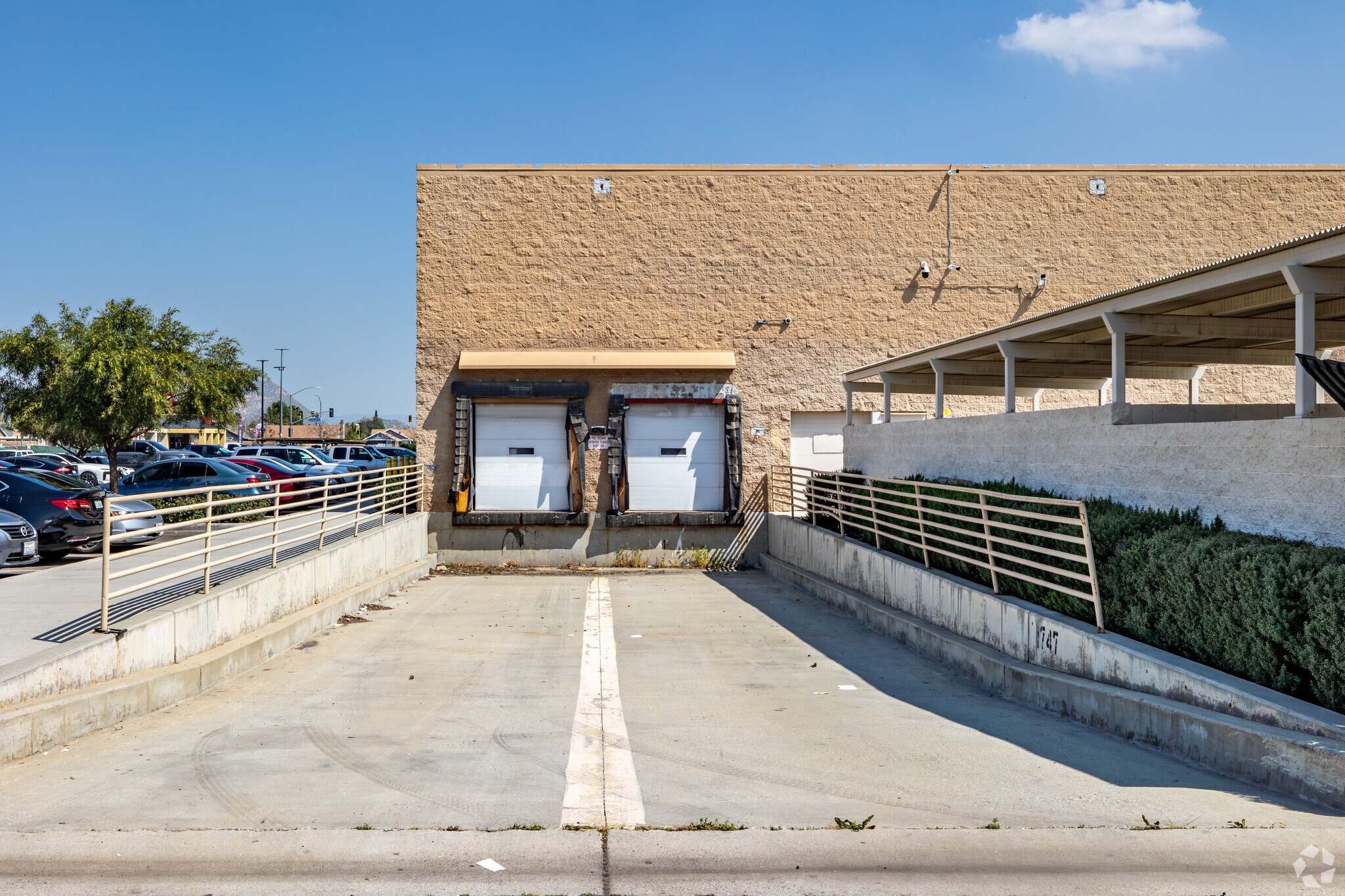 2560 N Perris Blvd, Perris, CA 92571 - Spectrum Shopping Center | LoopNet