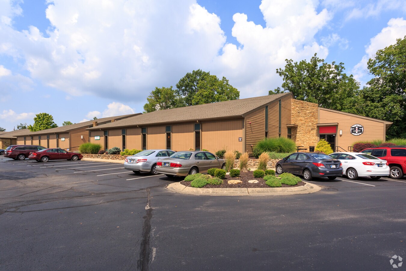 7172 N Graham Rd, Indianapolis, IN 46250 | LoopNet