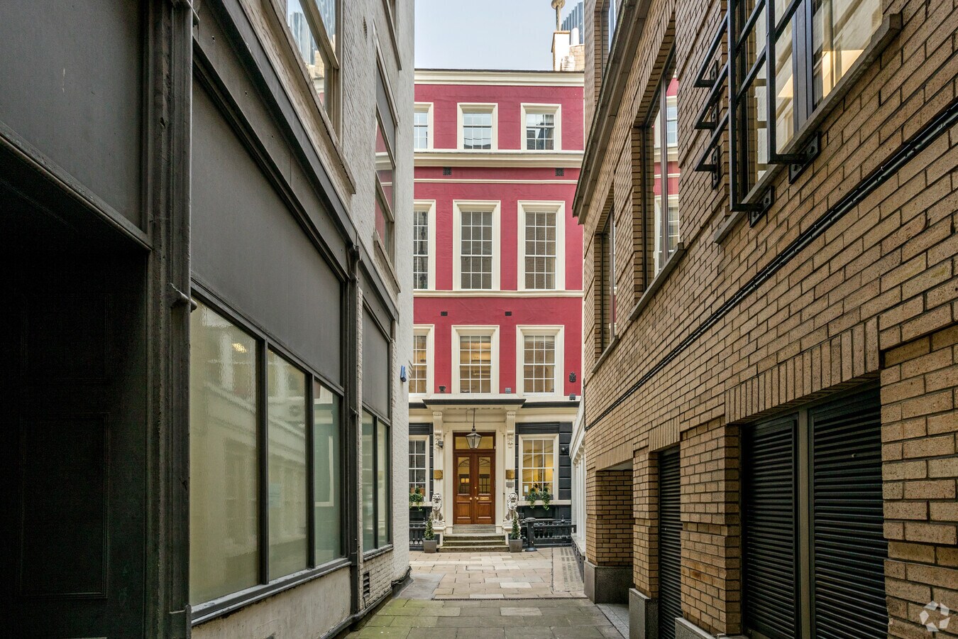 2 White Lion Ct, London, EC3V 3NP | LoopNet