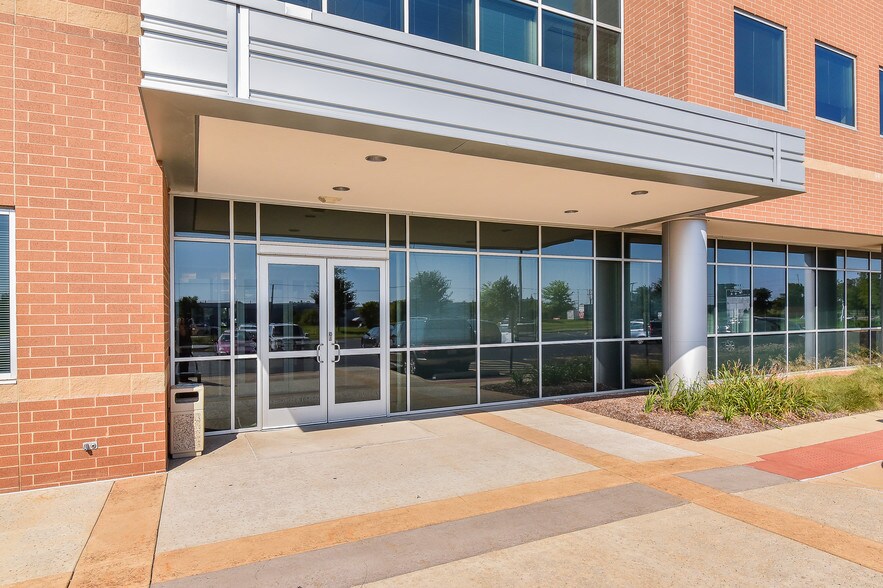 1600 N Randall Rd, Elgin, IL 60123 - Randall Medical Pavilion | LoopNet