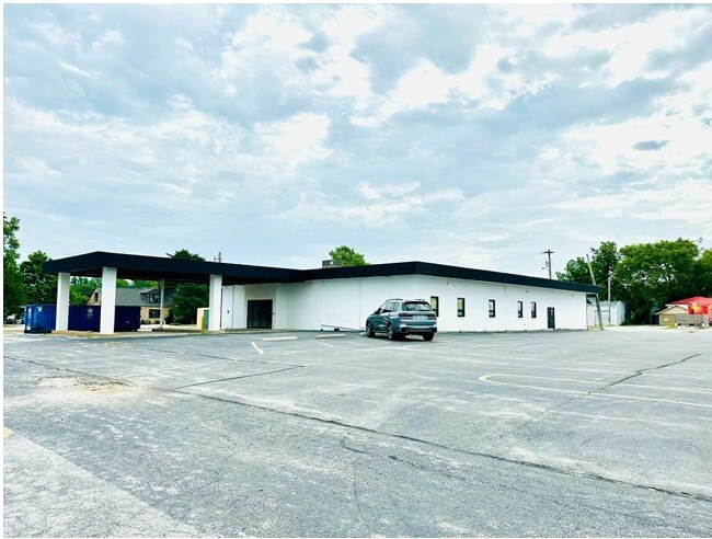 109 N Main St, Nixa, MO 65714 | LoopNet