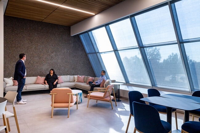 JLL - Dallas Commercial Listings & Brokers | LoopNet