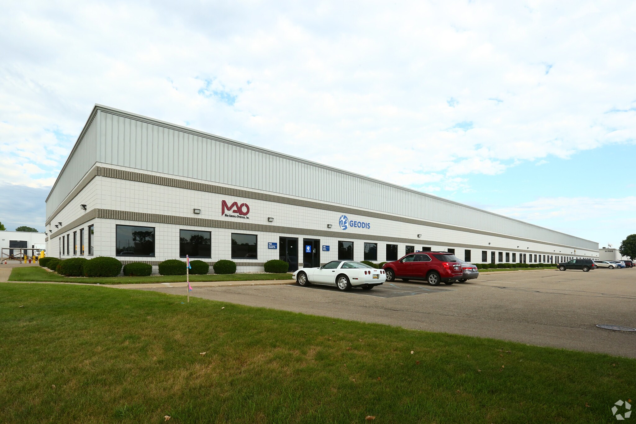 11701 Metro Airport Center Dr, Romulus, MI 48174 - Metro Airport Center | LoopNet