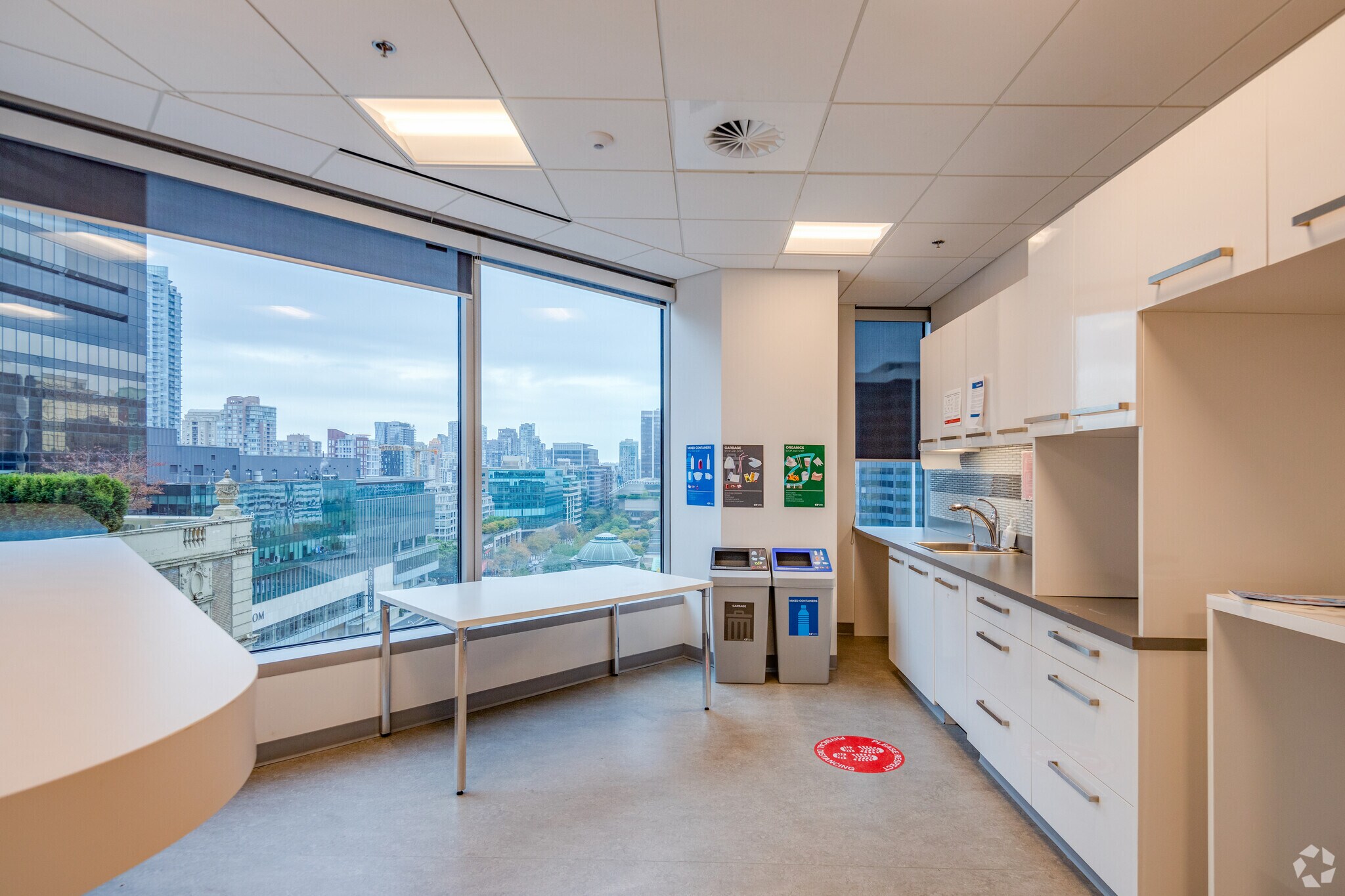 885 W Georgia St, Vancouver, BC V6C 3E8 - RBC Building | LoopNet