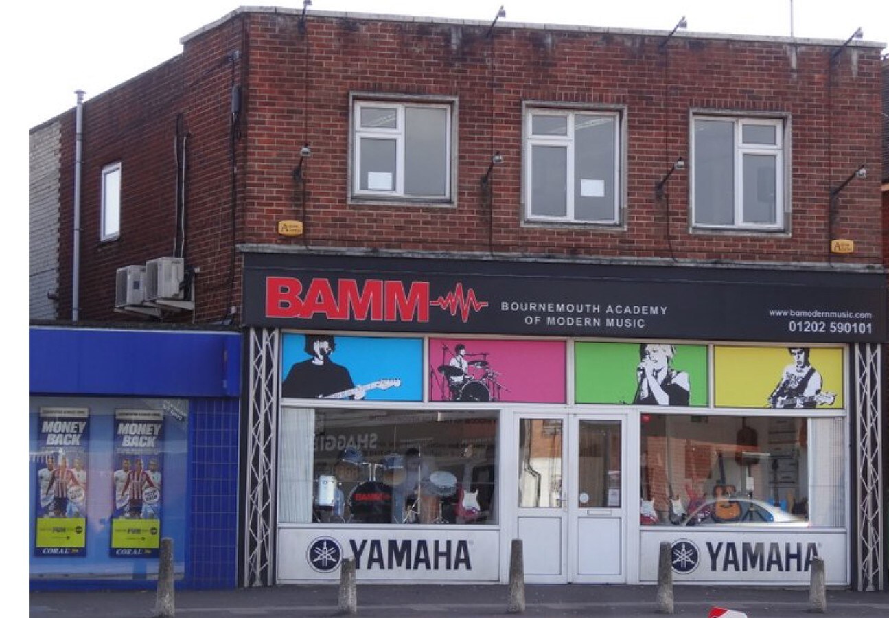 1448 Wimborne Rd, Bournemouth, BH10 7AS | LoopNet