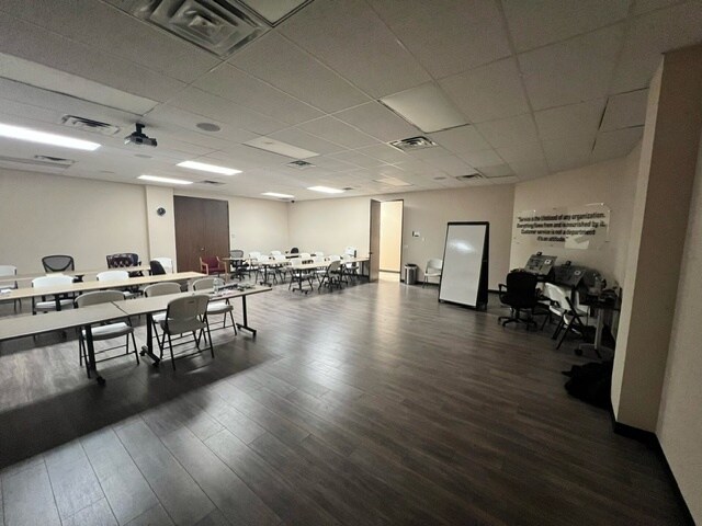 11050 W Little York Rd, Houston, TX 77041 - Building P | LoopNet