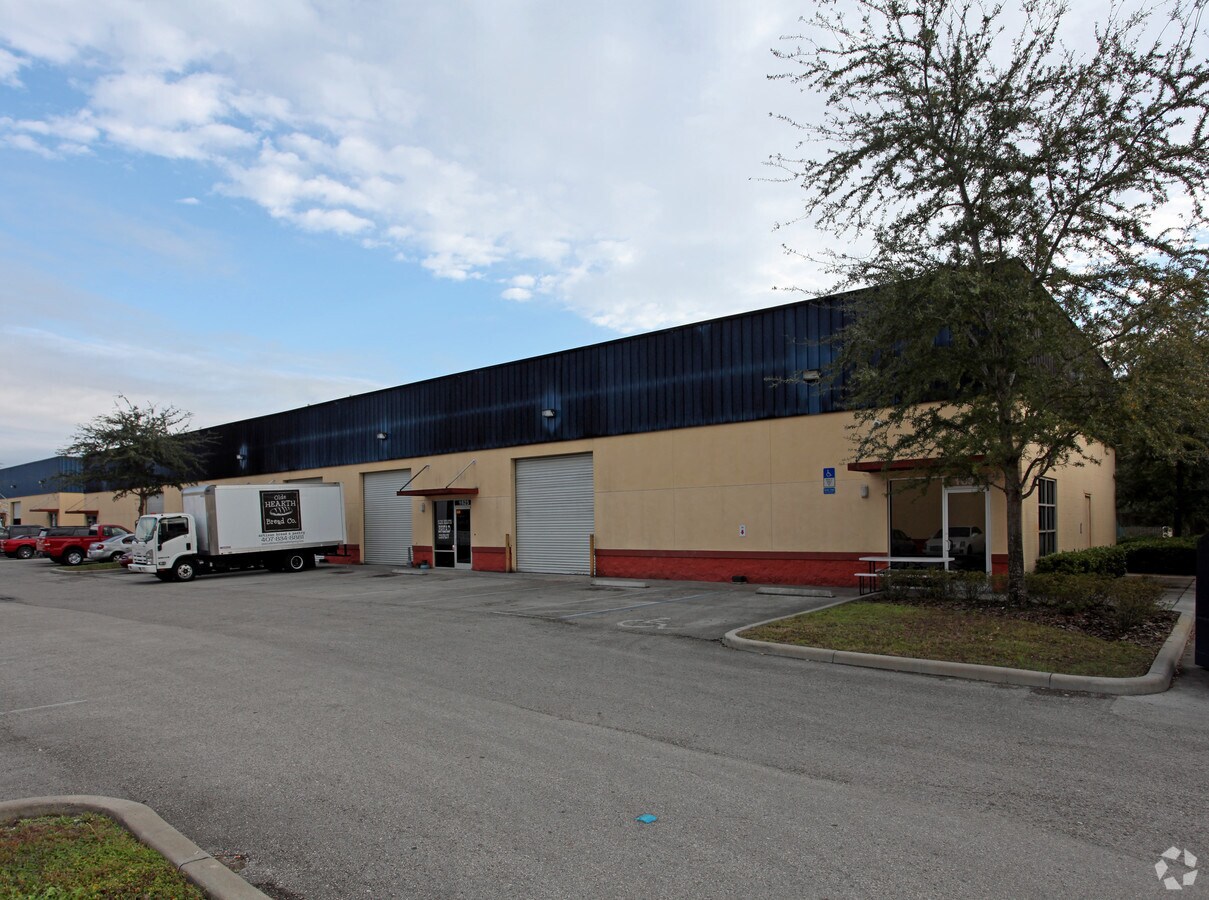 207 Reece Way, Casselberry, FL 32707 | LoopNet