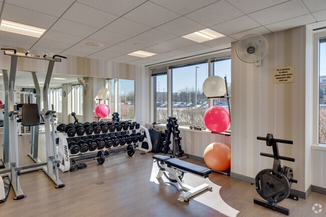 JLL - Chicago Commercial Listings & Brokers | LoopNet