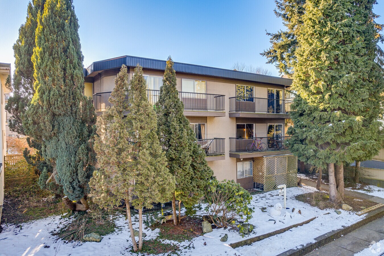 830 6th Av E, Vancouver, BC V5T 1M1 | LoopNet