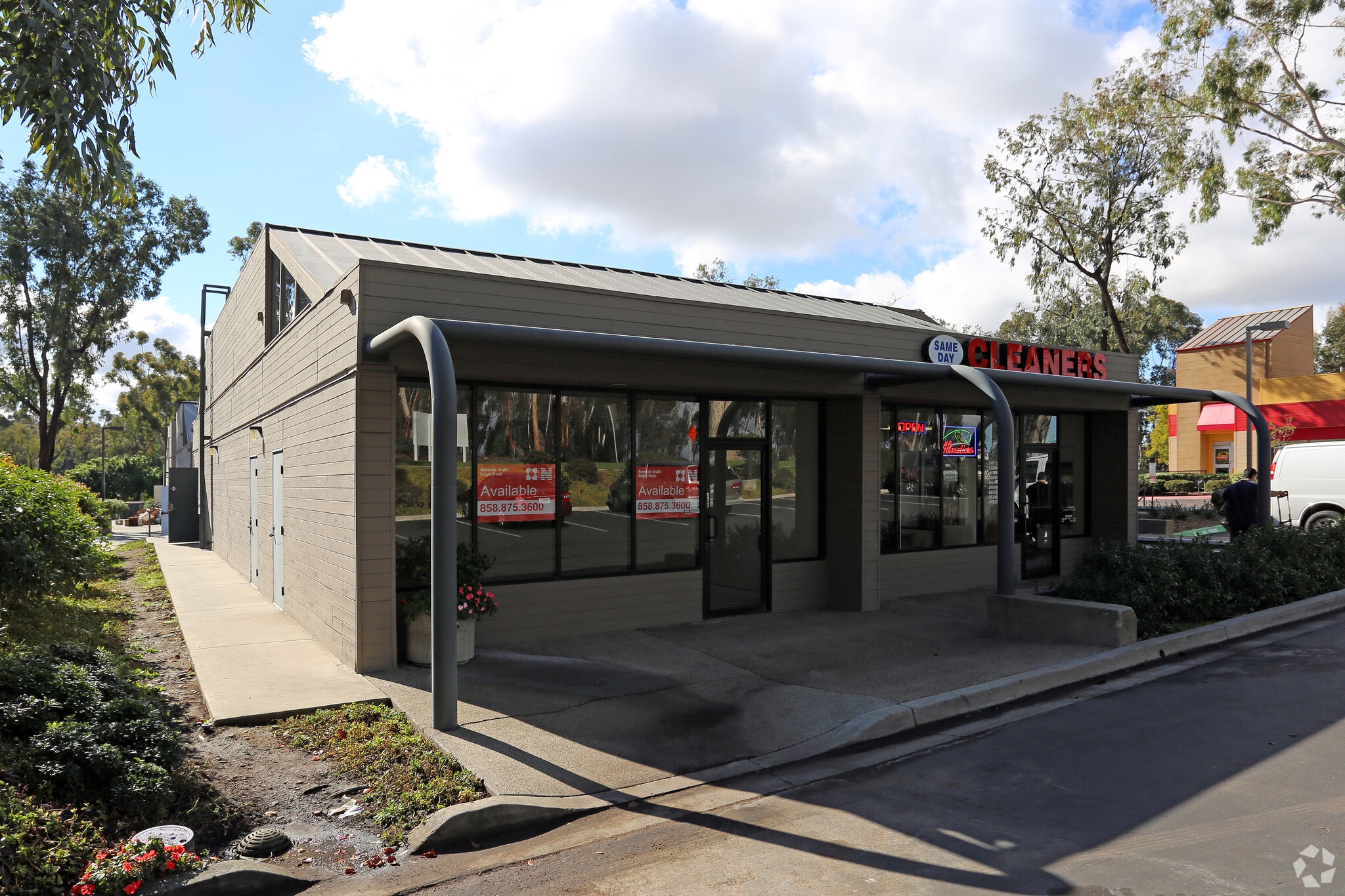 9821 Carroll Canyon Rd, San Diego, CA 92131 - Eucalyptus Square | LoopNet