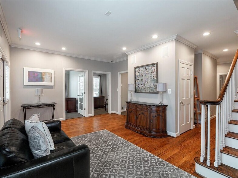 20 Lenox Pointe NE, Atlanta, GA 30324 - Office for Sale | LoopNet