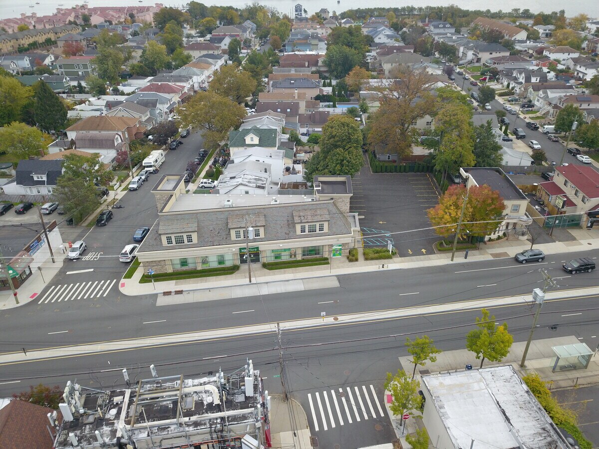 4106 Hylan Blvd, Staten Island, NY 10308 | LoopNet