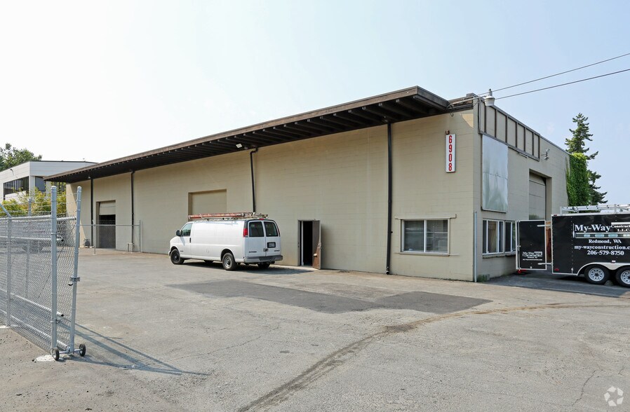 6908 S 220th St SW, Mountlake Terrace, WA 98043 | LoopNet