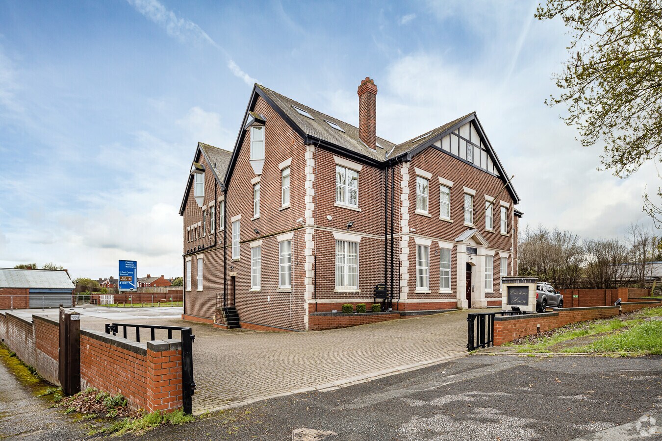 Merseyton Rd, Ellesmere Port, CH65 3AD - Custom House | LoopNet