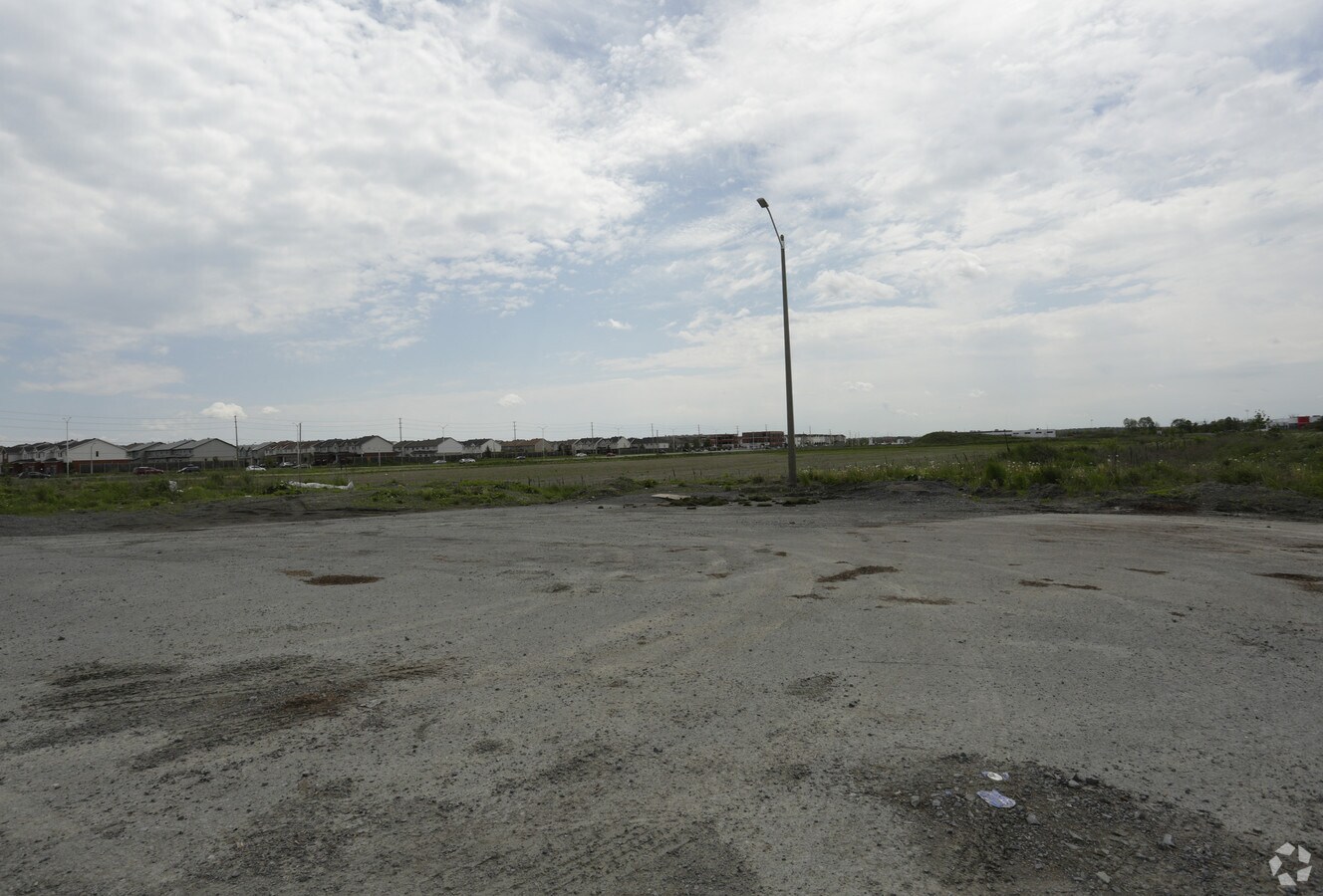 4175 Strandherd Dr, Ottawa, ON K2J 0L5 | LoopNet