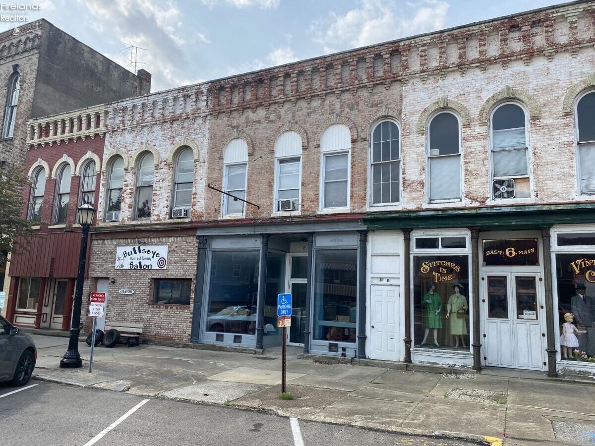 8 E Main St, Plymouth, OH 44865 | LoopNet