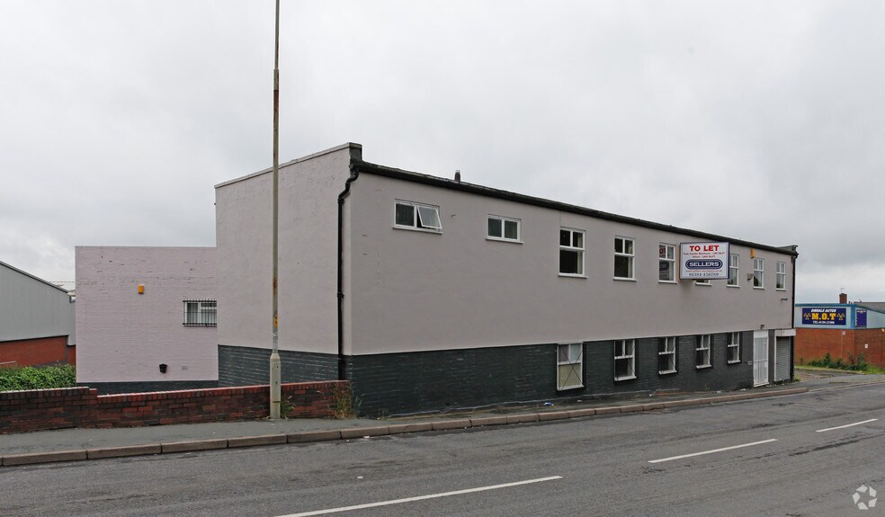 100 Dock Ln, Dudley, DY1 1SN | LoopNet