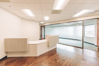 5 Centerpointe Dr, Lake Oswego, OR 97035 - 5 Centerpointe | LoopNet