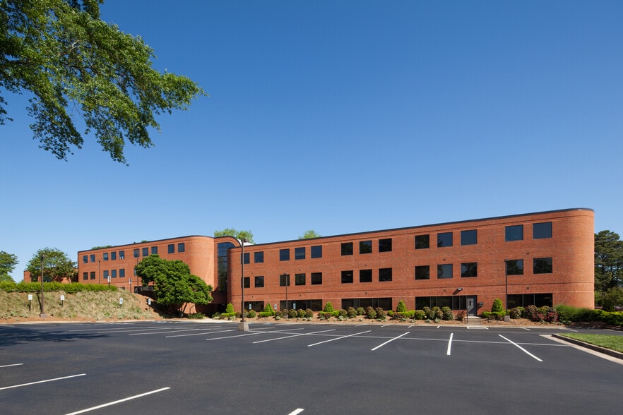 2500 Blue Ridge Rd, Raleigh, NC 27607 - Blue Ridge I | LoopNet