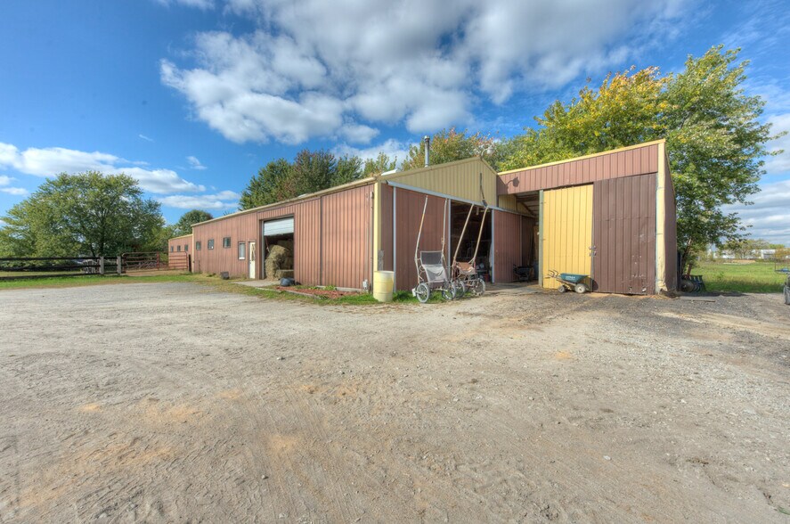 475 W New Monee Rd, Crete, IL 60417 - Smith Stables | LoopNet