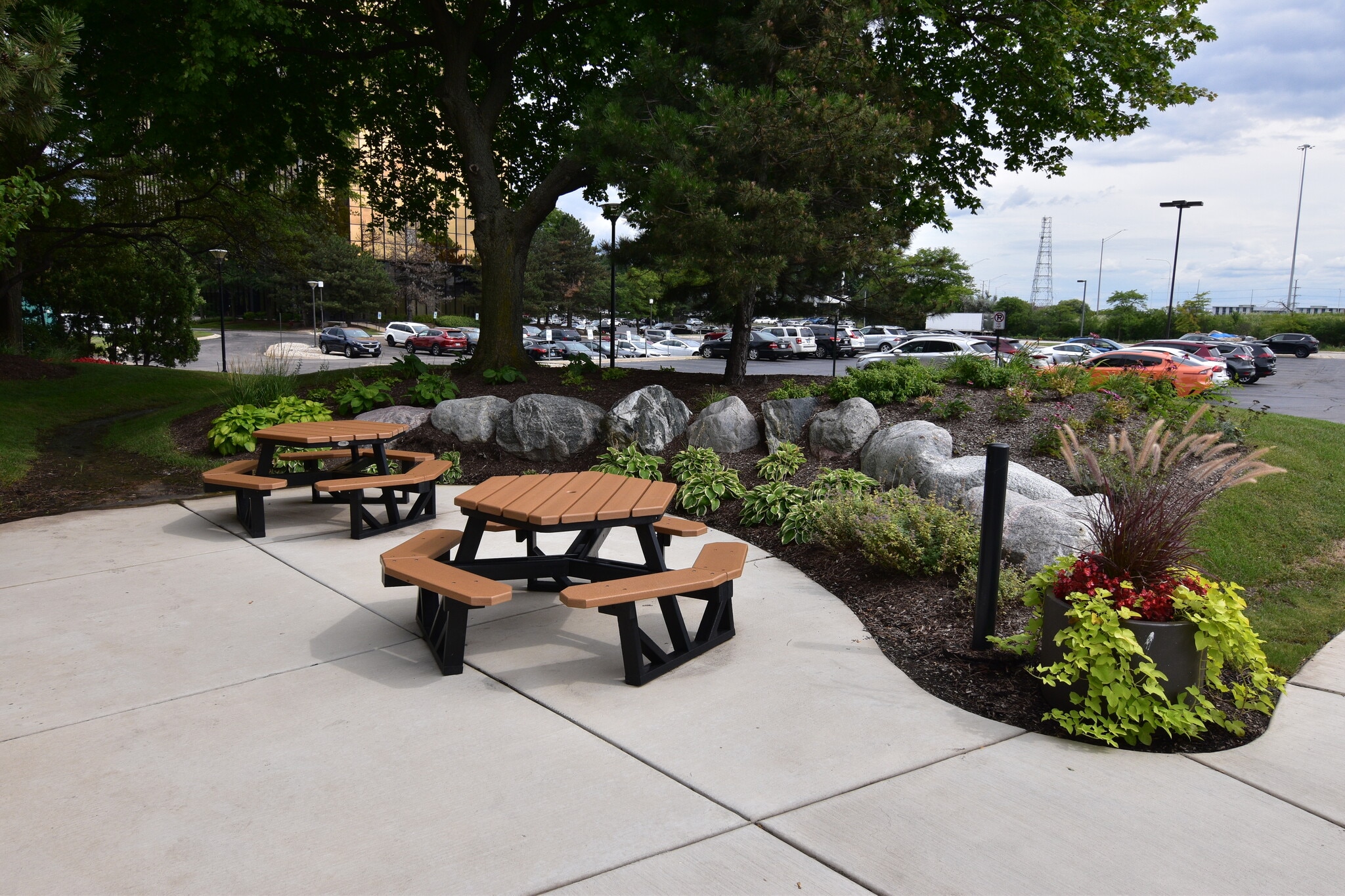 3701 Algonquin Rd, Rolling Meadows, IL 60008 - Crossroads | LoopNet