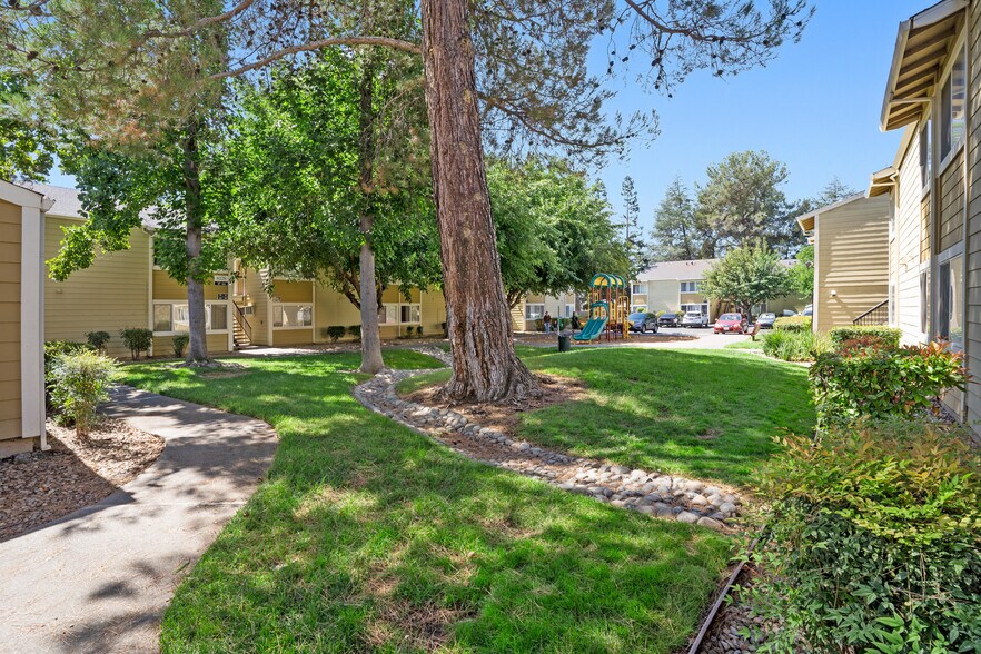 8180 Center Pky, Sacramento, CA 95823 | LoopNet