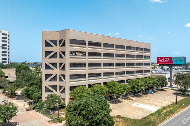 Commercial Real Estate for Sale | LoopNet