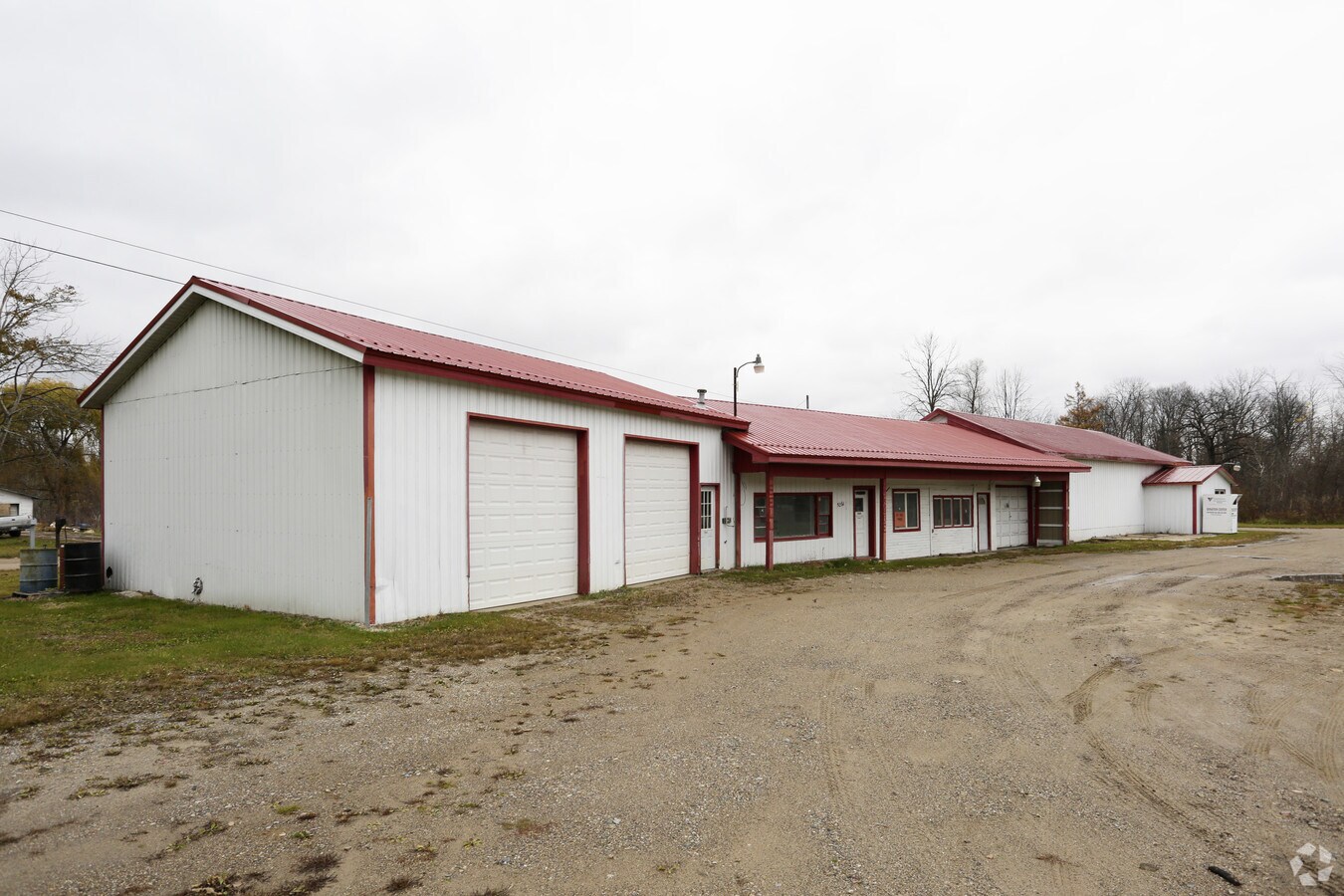 5261 W Howard City-Edmore Rd, Edmore, MI 48829 | LoopNet