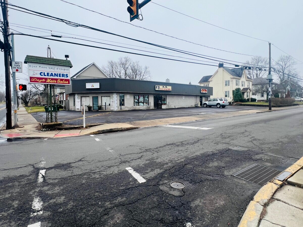 300 S Main St, Telford, PA 18969 | LoopNet