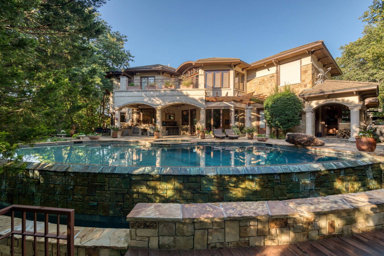 2702 Mark Twain Ct, Arlington, TX 76006 | LoopNet