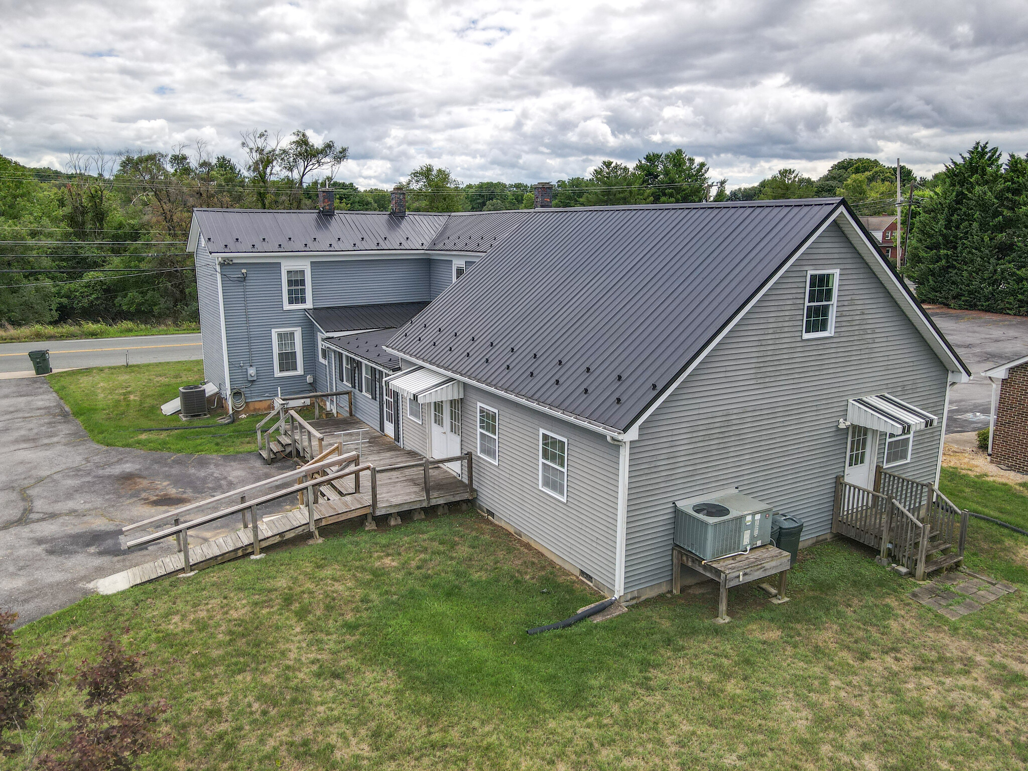 35 Tinkling Spring Rd, Fishersville, VA 22939 - 35 Tinkling Spring Rd ...