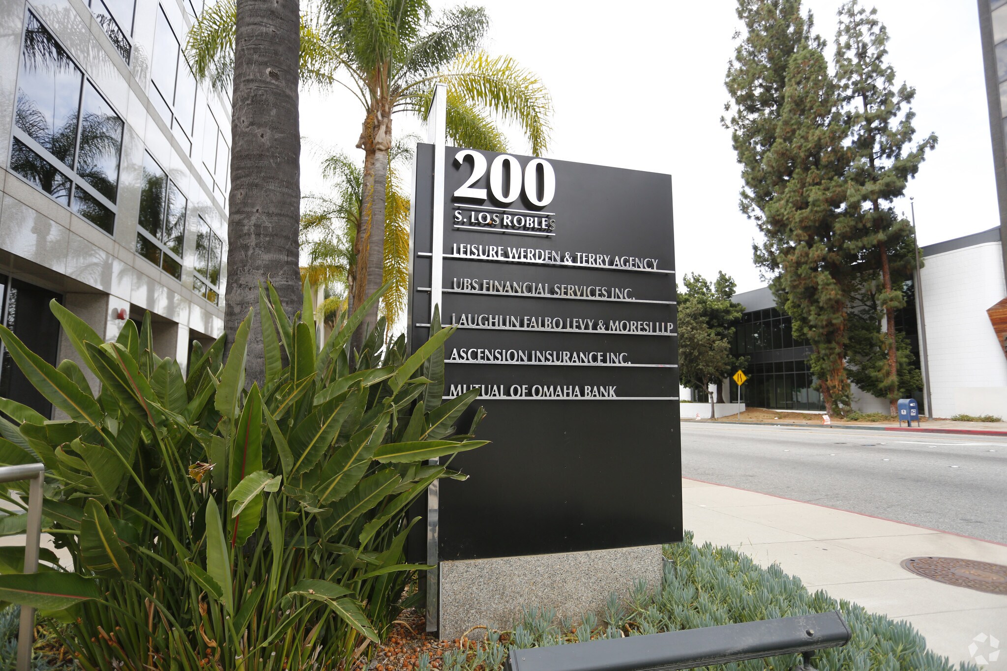 200 S Los Robles Ave, Pasadena, CA 91101 - Office for Lease | LoopNet