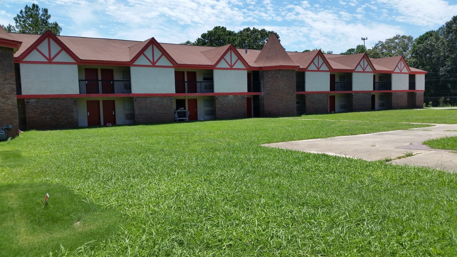 1900 Glenfair Rd, Decatur, GA 30035 | LoopNet.com