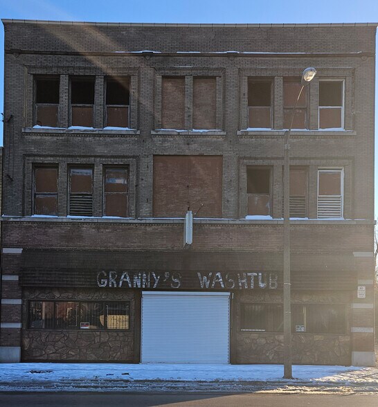 4706 Dr Martin Luther King Dr, Saint Louis, MO 63113 - Granny's Washtub | LoopNet