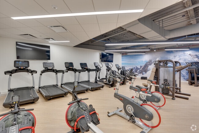 JLL - Chicago Commercial Listings & Brokers | LoopNet