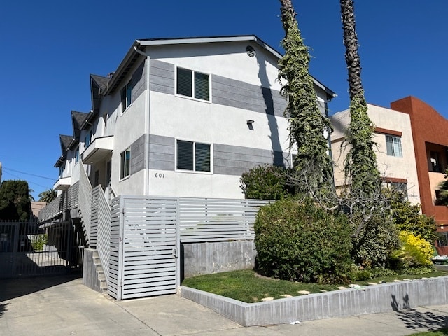601 N Normandie Ave, Los Angeles, CA 90004 | LoopNet