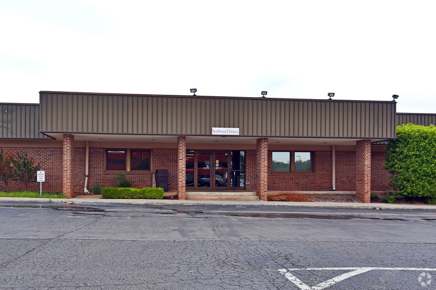 500 E Robinson St, Norman, OK 73071 - Doctors Park | LoopNet 500 E Robinson St, Norman, OK 73071 - Doctors Park | LoopNet