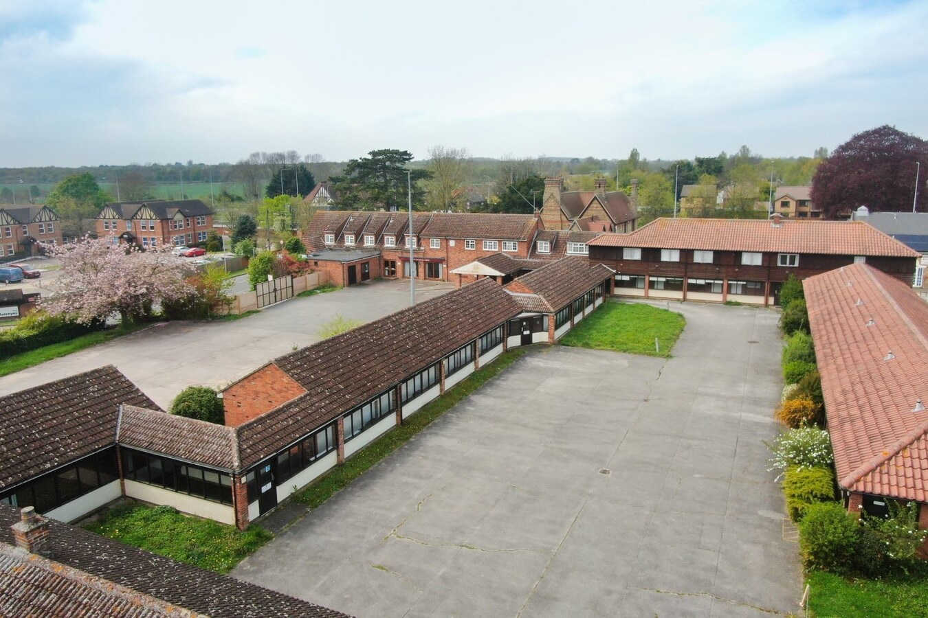 Rivenhall End, Witham, ESS CM8 3HB | LoopNet