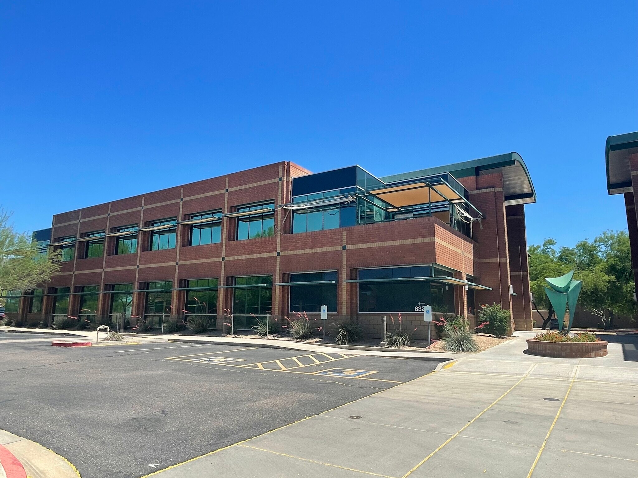 8322 E Hartford Dr, Scottsdale, AZ 85255 - Bldg B | LoopNet