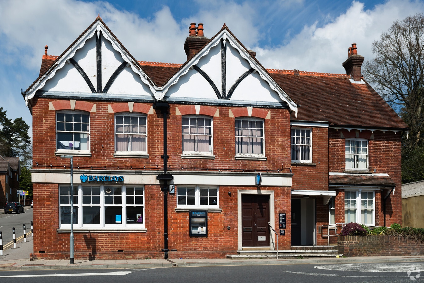 46 High St, Heathfield, TN21 8HT - Retail for Lease | LoopNet